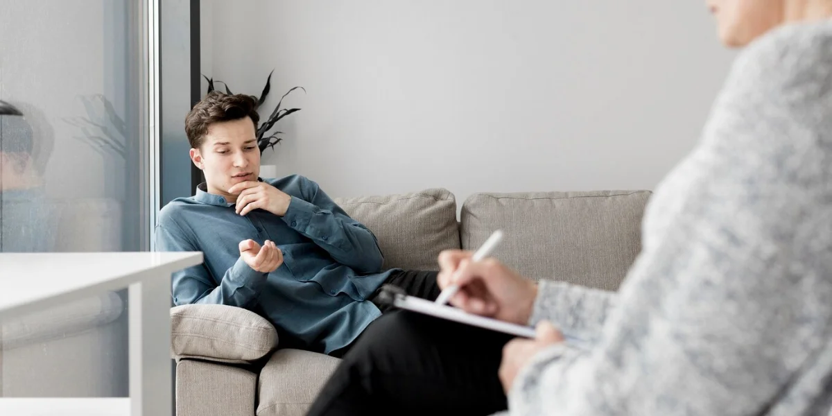 Trauma Therapy Methods: Symptoms, Types and its Benefits